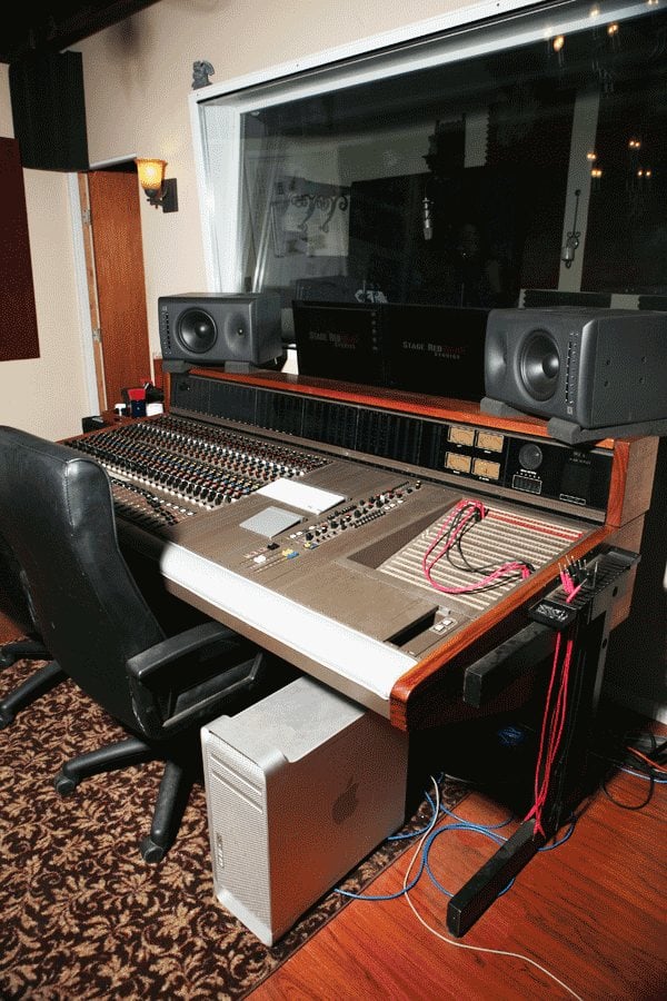 STAGE RED STUDIOS - Updated October 2025 - 30 Photos - 105 W Alameda ...