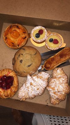 BARON PATISSERIE - 94 Photos & 157 Reviews - 19171 SE Mill Plain Blvd ...