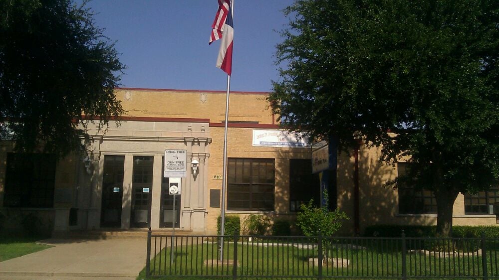 DALLAS INDEPENDENT SCHOOL DISTRICT - 810 S Llewellyn Ave, Dallas, Texas ...