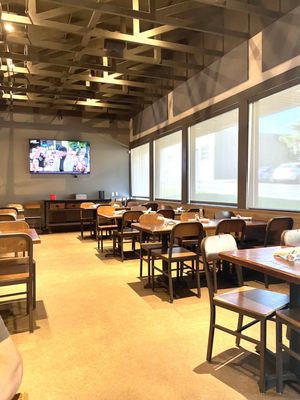 Q39 MIDTOWN - Updated October 2024 - 4733 Photos & 6148 Reviews - 1000 W 39th St, Kansas City ...