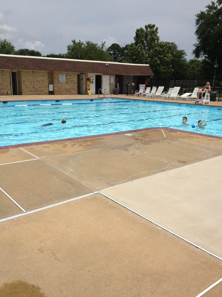 INDIAN LAKES ASSOC POOL - Updated December 2025 - 5202 Halifax Dr ...