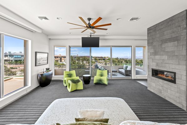 MICHELE SULLIVAN LUXURY REAL ESTATE - 13 Photos - 8850 W Sunset Rd, Las ...