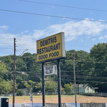 DEMITRIS RESTAURANT - Updated November 2024 - 148 Photos & 156 Reviews ...