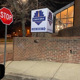 THE EXECUTIVE DINER - Updated January 2026 - 669 Photos & 614 Reviews ...