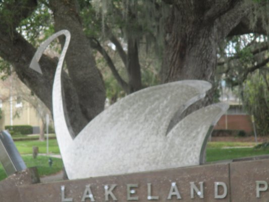 LAKELAND PUBLIC LIBRARY - Updated August 2025 - 37 Photos & 16 Reviews ...