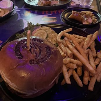 HAUNTED HOUSE OF HAMBURGERS - Updated June 2025 - 718 Photos & 421 ...