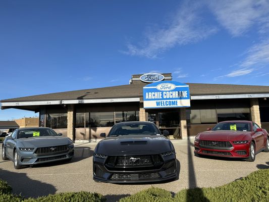 ARCHIE COCHRANE FORD - Updated November 2025 - 19 Photos & 35 Reviews ...