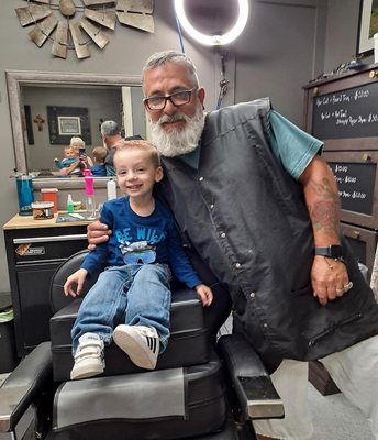 BUSHWACKER BARBER SHOP - Updated October 2025 - 14 Photos - 801 E Broad ...