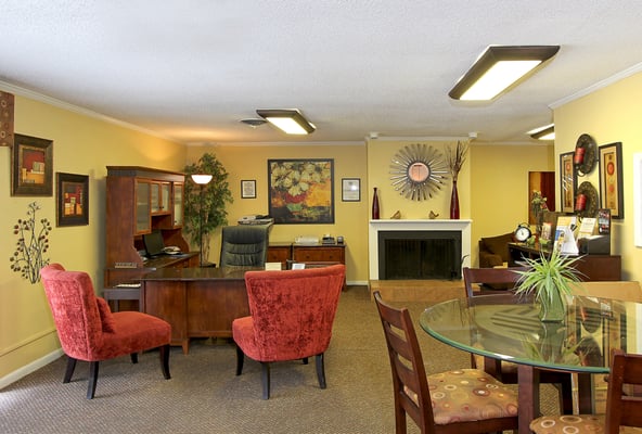 EMERSON AT HARDING - Updated June 2025 - 18 Photos - 380 Harding Pl ...