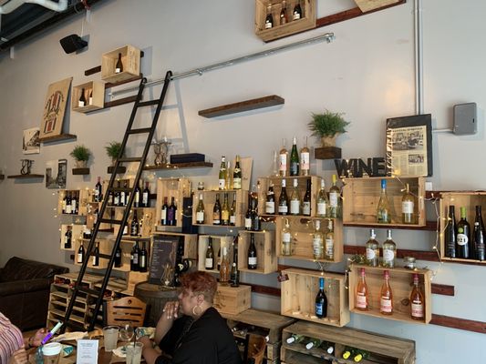 GASTON POUR HOUSE - Updated August 2024 - 61 Photos & 49 Reviews - 170 ...