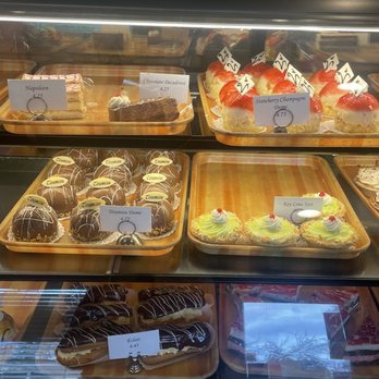 DIVINE DESSERTS - Updated June 2024 - 168 Photos & 235 Reviews - 6045 S ...