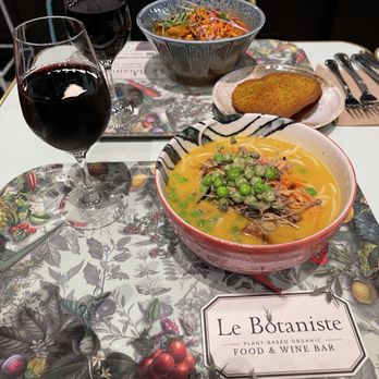 LE BOTANISTE - Updated December 2025 - 236 Photos & 190 Reviews - 666 ...