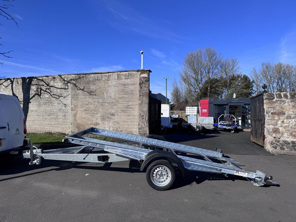 AUTOBIL TRAILERS LTD - Updated July 2024 - 11 Photos - Berwick Place ...