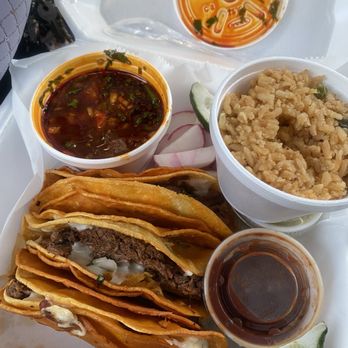LA REYNA AZTECA TACOS Y TORTAS - Updated November 2024 - 117 Photos ...