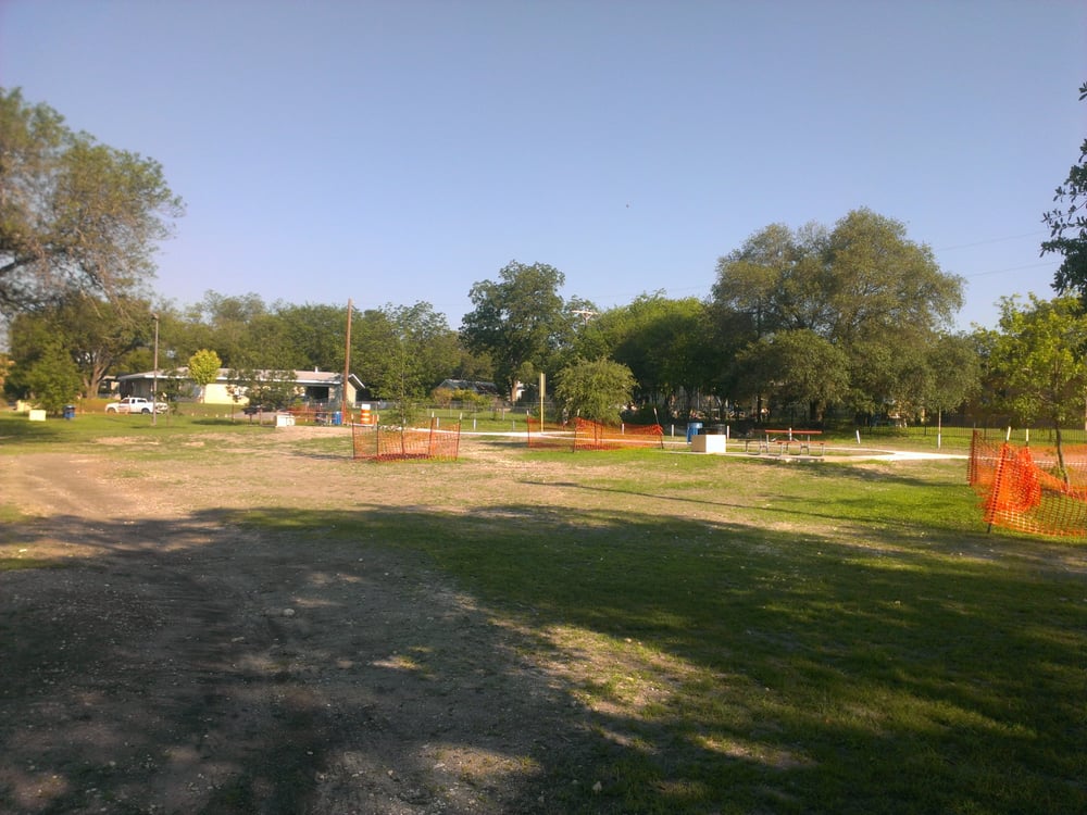 DELLVIEW SWIMMING POOL - Updated November 2025 - 500 Basswood Dr, San ...