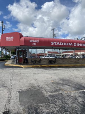 STADIUM DINER - Updated December 2024 - 92 Photos & 68 Reviews - 19904 ...