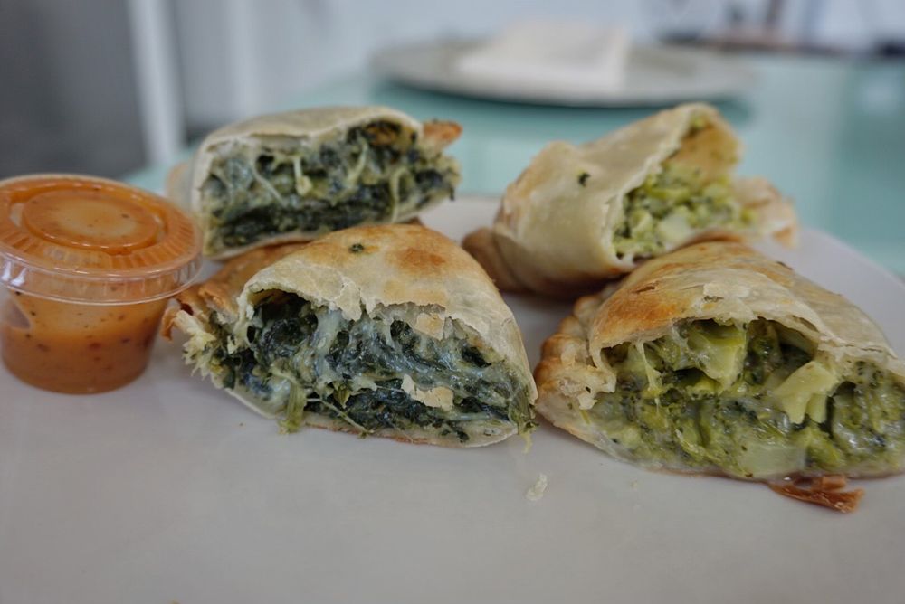 MAVÍ - Updated May 2024 - 46 Photos & 43 Reviews - Calle San Francisco ...