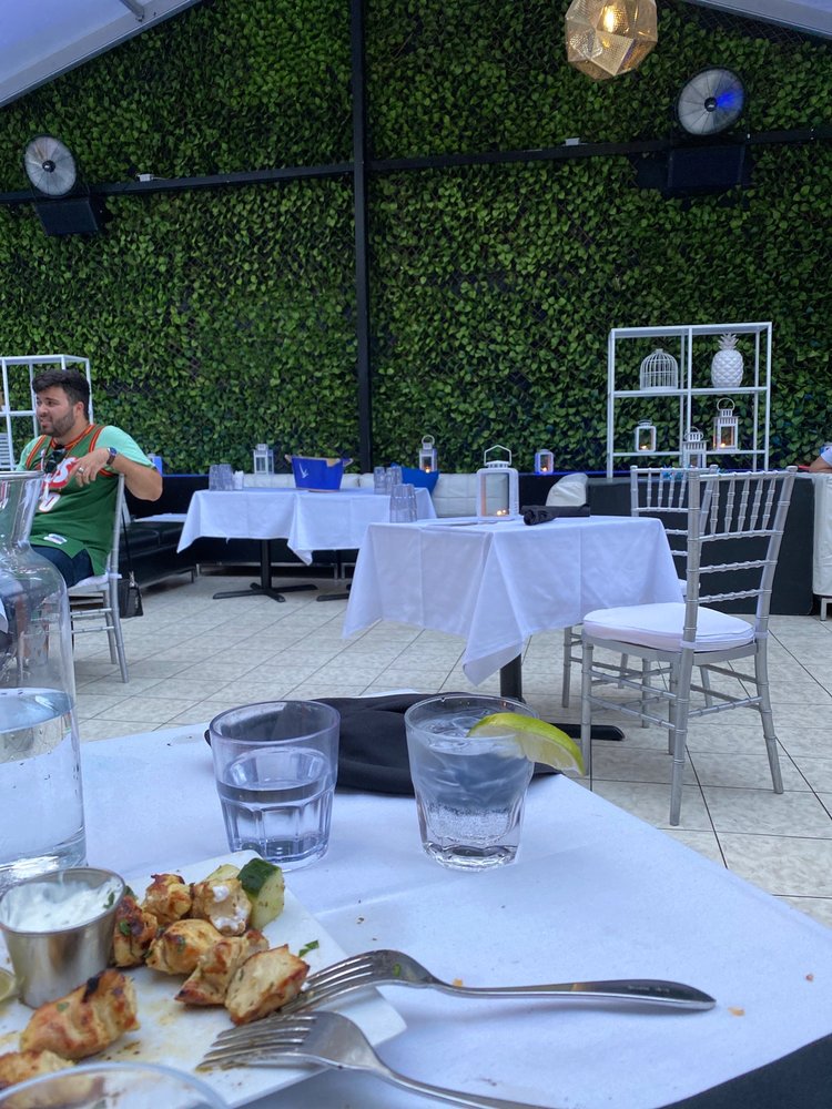 TIME SUPPER CLUB - 27 Photos & 19 Reviews - 997 Rue Saint-Jacques ...