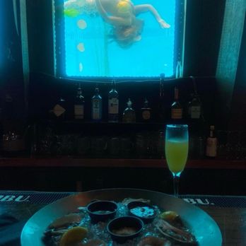 THE WRECK BAR - Updated January 2026 - 546 Photos & 250 Reviews - 1140 ...