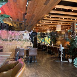 BITES ASIAN KITCHEN + BAR - Updated October 2025 - 1866 Photos & 877 ...