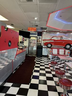 TRIANGLE BURGERS - Updated December 2025 - 37 Photos & 22 Reviews ...