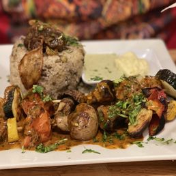 NICHOLAS RESTAURANT - GRESHAM - Updated October 2025 - 553 Photos & 762 Reviews - 323 N Main Ave ...