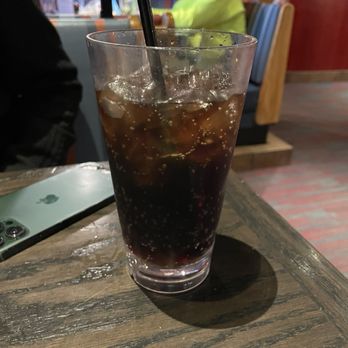 RED ROBIN GOURMET BURGERS AND BREWS - Updated October 2025 - 178 Photos ...