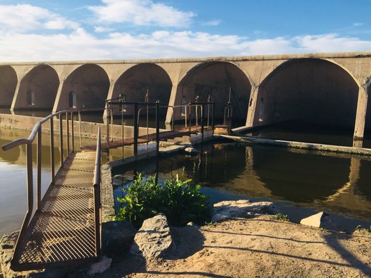 GILLESPIE DAM BRIDGE - Updated December 2025 - 24 Photos - Old US Hwy ...