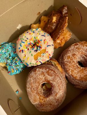 ROLLING PIN DONUTS - 587 Photos & 842 Reviews - 2153 Las Posas Rd ...
