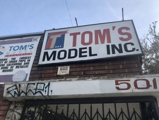 TOM’S MODEL - 77 Photos & 92 Reviews - 501 E 4th St, Los Angeles ...