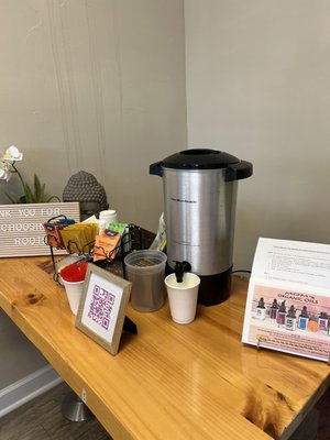 ROOTS KAJUN KITCHEN - Updated July 2025 - 1265 Lee St SW, Atlanta ...