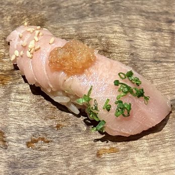 ROBIN - Updated March 2025 - 4947 Photos & 611 Reviews - 620 Gough St ...