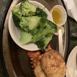 ERIN PUB - Updated August 2025 - 156 Photos & 247 Reviews - 36 W Winona ...