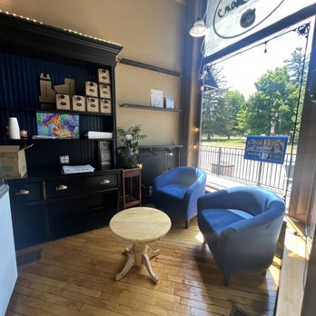 THE CHILL BEAN - Updated December 2025 - 16 Photos & 10 Reviews - 140 W ...