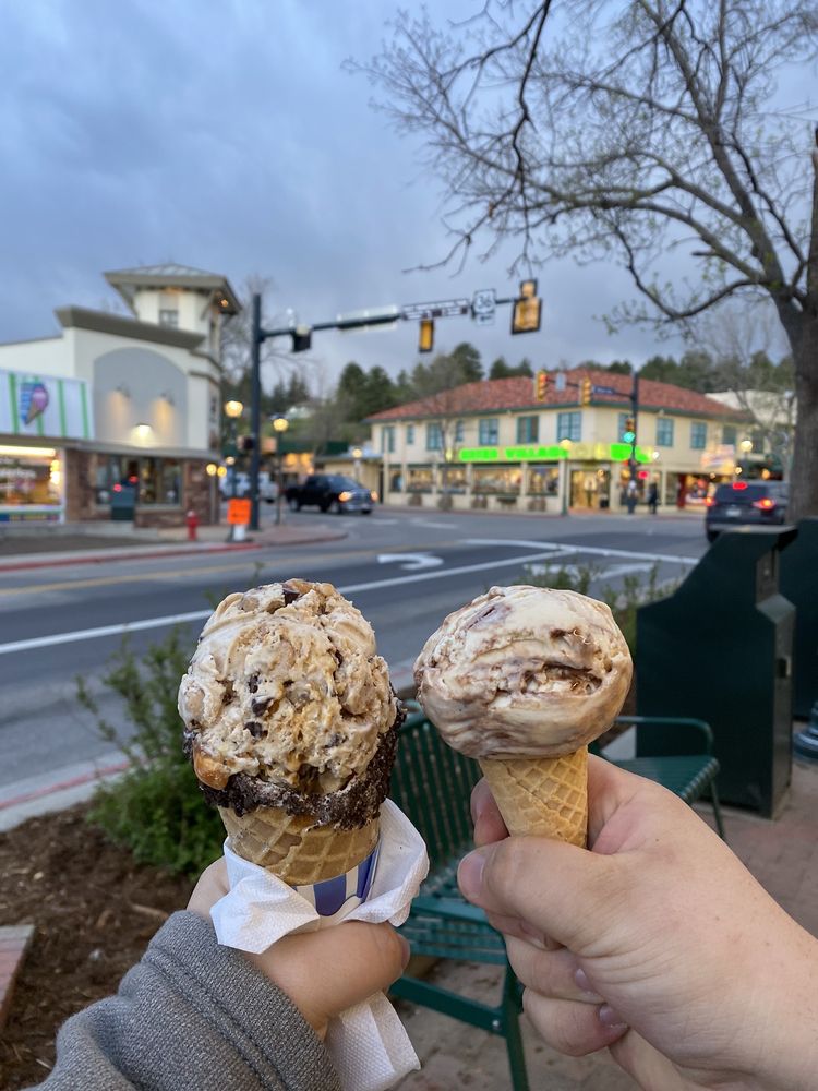 LAURA’S FINE CANDIES - 107 Photos & 95 Reviews - 129 E Elkhorn Ave ...