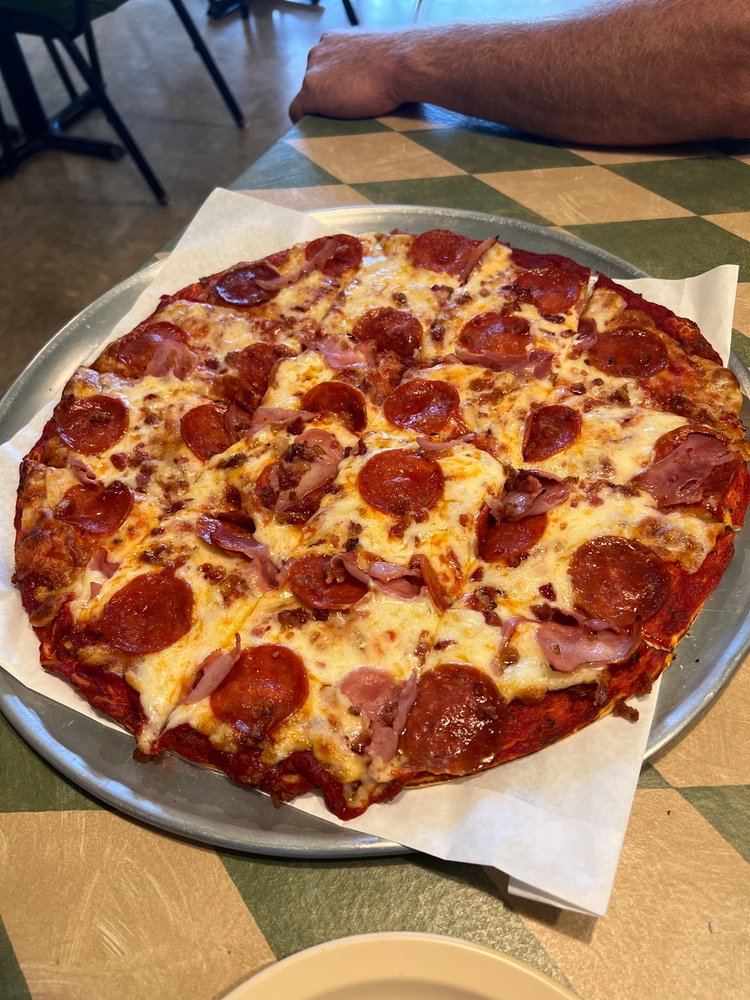 STARLITE PIZZA - 18 Photos & 28 Reviews - 932 E Ireland Rd, South Bend ...