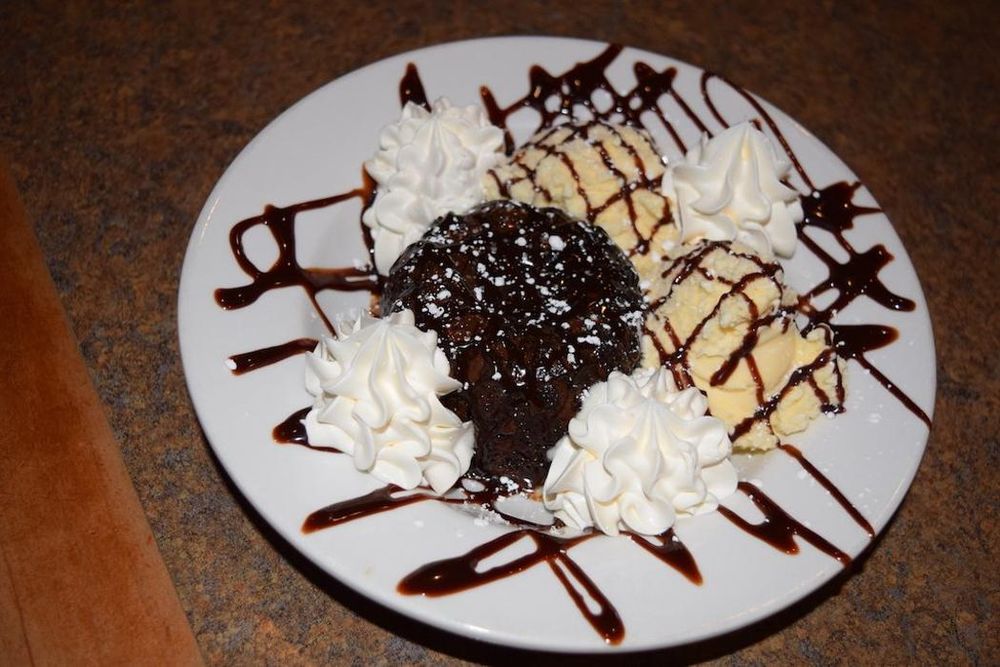 OLE PIPER INN - Updated December 2025 - 184 Photos & 212 Reviews - 1416 ...