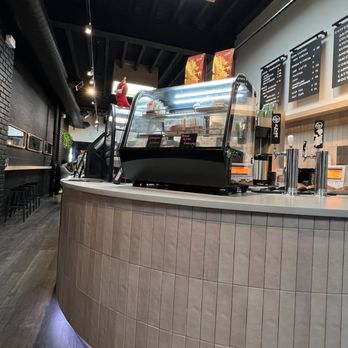 ELM ROASTERY - Updated August 2024 - 208 Photos & 92 Reviews - 8330A Broadway, Elmhurst, New ...