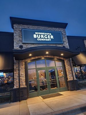MINNESOTA BURGER COMPANY - Updated August 2024 - 63 Photos & 36 Reviews ...