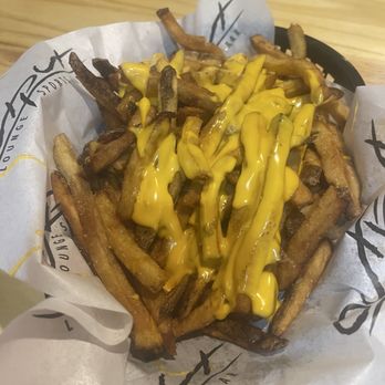 OUTPUT LOUNGE & SPORTS BAR - Updated May 2025 - 302 Photos & 500 ...