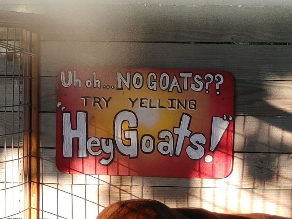 THE GOAT PLACE - Updated September 2024 - 4532 NE 109th St, Portland ...