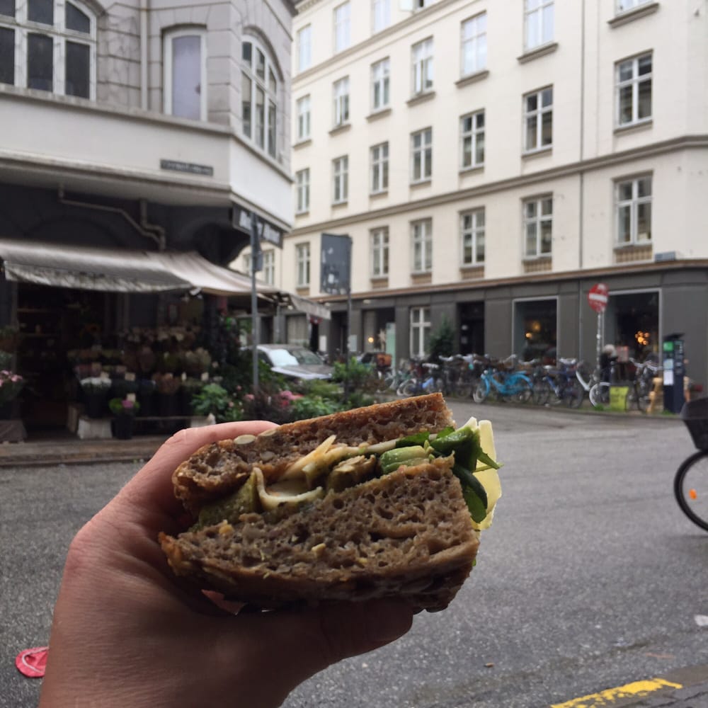 HELGES OST - Updated February 2025 - Værnedamsvej 9, København, Denmark ...