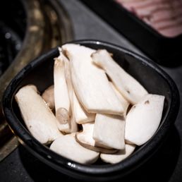 YAKYOTO - Updated December 2025 - 100 Photos & 26 Reviews - 2460 Brock ...