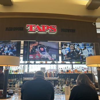 TAPS FISH HOUSE & BREWERY - Updated January 2026 - 123 Photos & 61 ...