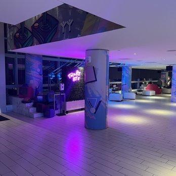 REPLAY AT POSE LOUNGE - Updated December 2025 - 137 Photos & 66 Reviews ...