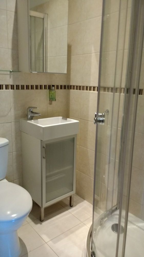 RED KITE HOUSE - Reading Road, Reading, West Berkshire, United Kingdom ...