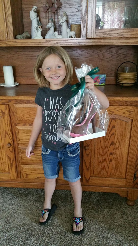 NEUMEISTER’S CANDY SHOPPE - Updated August 2025 - 139 N Sandusky Ave ...