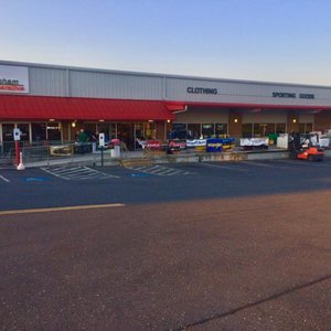 ROCKING R ACE HARDWARE - Updated July 2025 - 1030 S High St ...