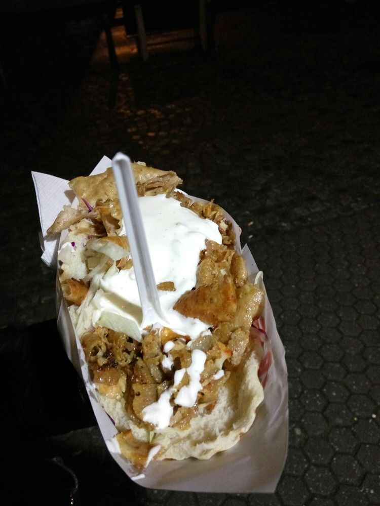 DONER KEBAB - Koněvova 100, Praha, Czech Republic - Donairs ...