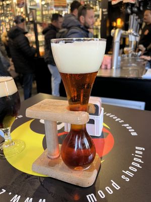 2BE BEER WALL - Updated July 2024 - 397 Photos & 90 Reviews ...